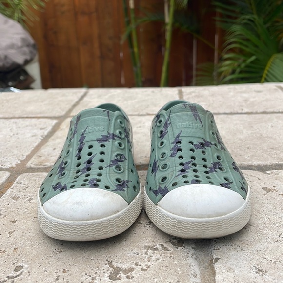 Native Shoes | Shoes | Native Shoes Green With Lightening Bolts C7 ...